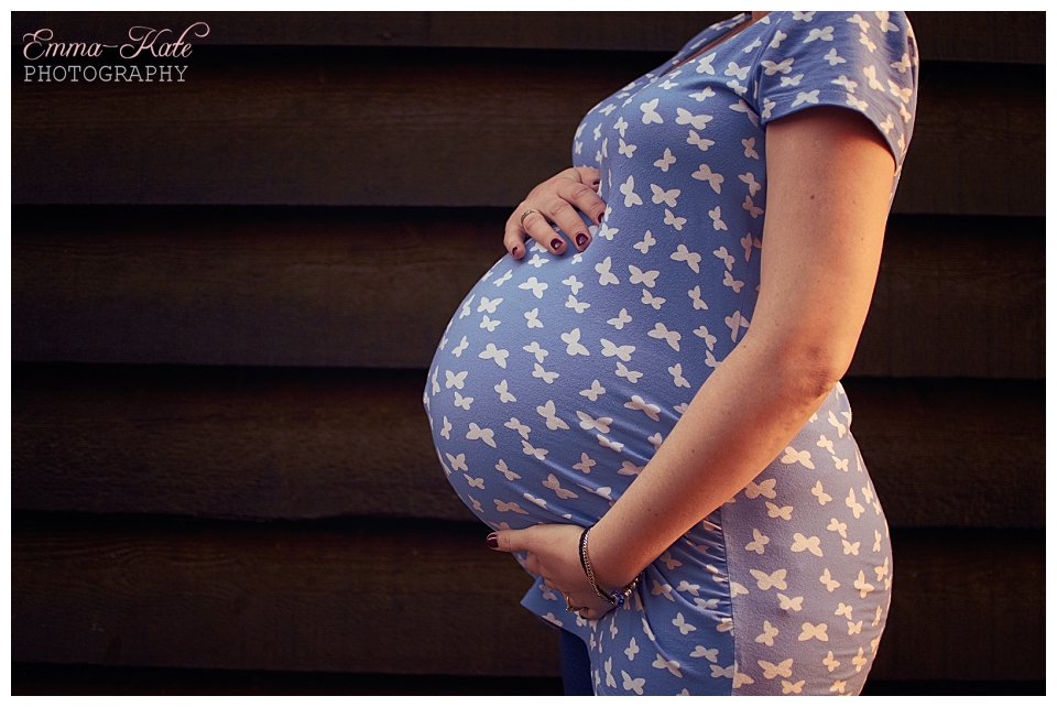 10 Minute Bump Shoot! ~ Essex Baby Bump Photography | Emma-Kate Explores